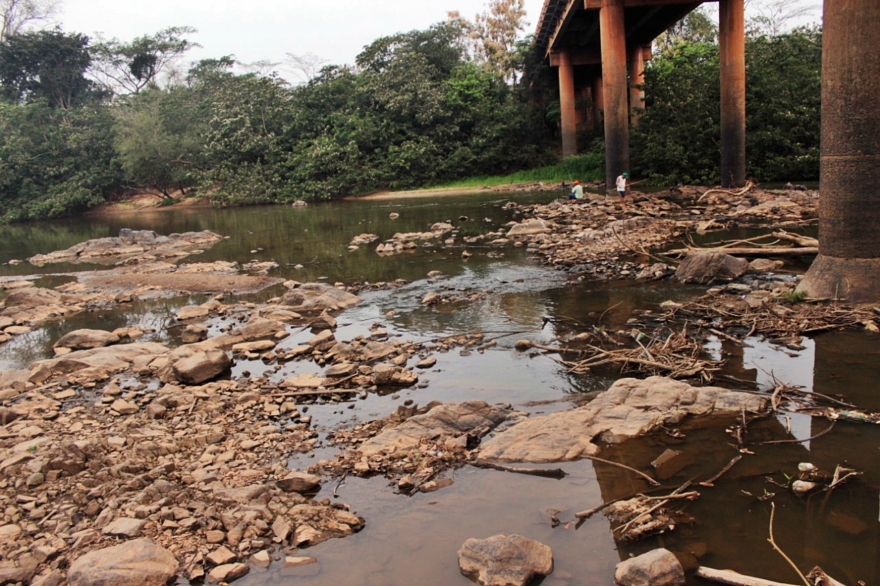 Jaru – Imagens aéreas do Rio Jaru demonstram impacto da estiagem de ...
